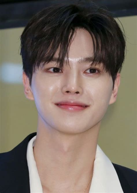 병원질문 남자 눈매교정만으로 강남언니 1등 성형수술and피부시술 정보앱