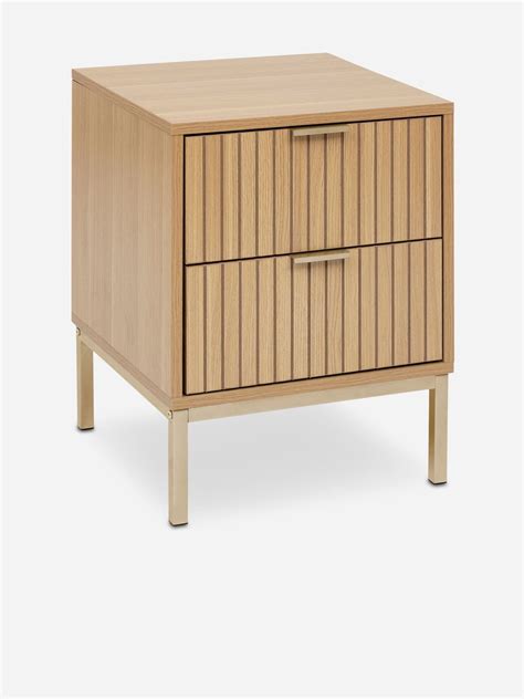 Self Assembly Five5 Tasso Pedestal Bash