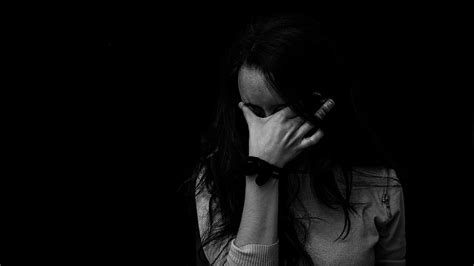 Black And White Photo Of Depression Girl In Black Background Hd