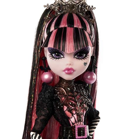 Monster High Howliday Draculaura Doll Entertainment Earth