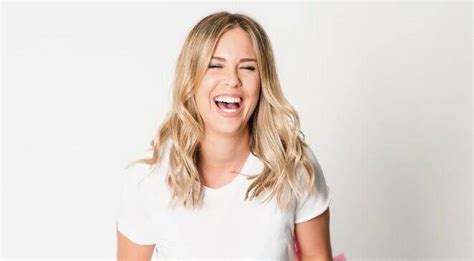 North Vancouver Actress In Hallmarks The Holiday Sitter Vancouver Is