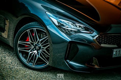 스팅어 마이스터 25 시승기 세련된 퍼포먼스 세단