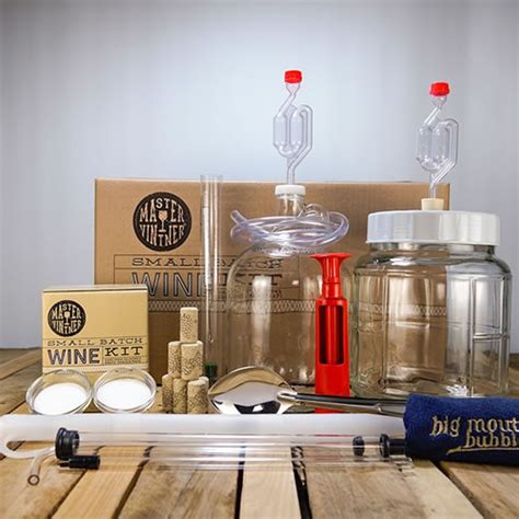 Master Vintner® Small Batch Wine Kit