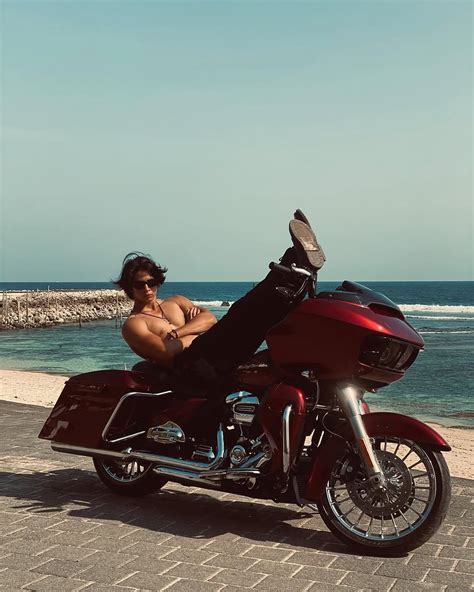 Profil Dan Agama Arya Mohan Bintang Series Viral Kini Main Di Duren