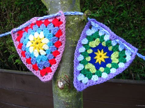Lionesslady Crochet Bunting Love