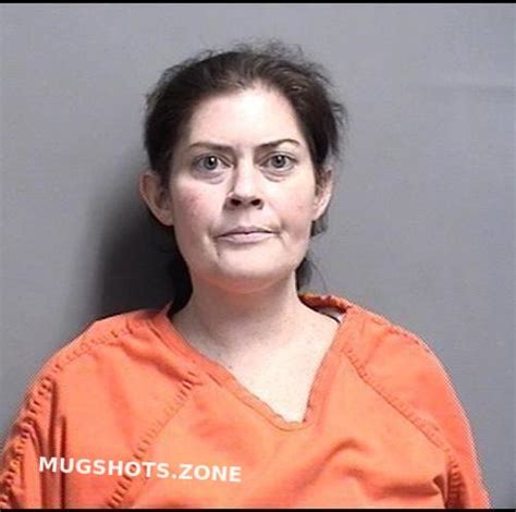 Embree Evelyn Rae 10 28 2024 Dallas County Mugshots Zone