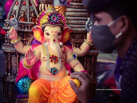 Ganesh Chaturthi Celebrations Begin In India Amid Covid 19 Restrictions