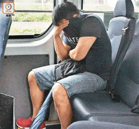 泥頭車撞飛過路男命危 東方日報