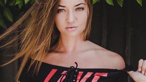 Youtuber Hits 25 Million Subs In 4 Days Youtube