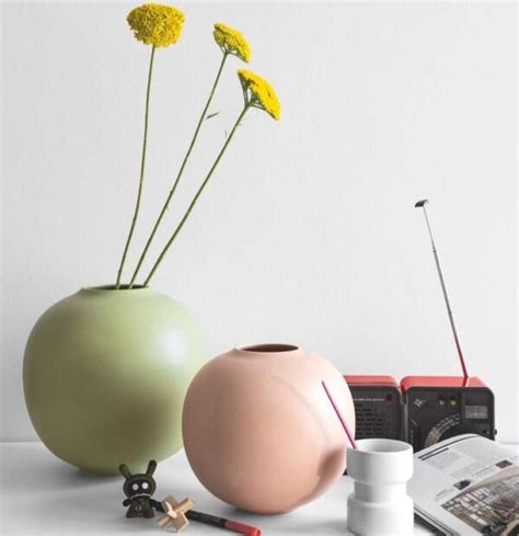 51 Bud Vases For Go Anywhere Botanical Decor