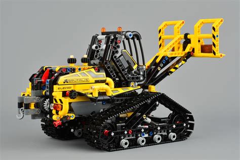 Lego Technic 42094 Tracked Loader Review Brickset