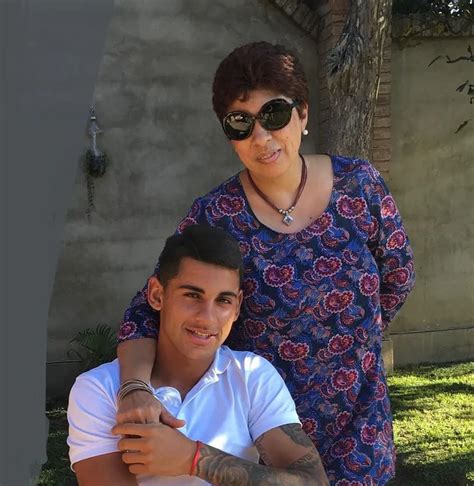 La Mamá Del Cuti Romero Contó Qué Hizo Su Hijo Con El Primer Sueldo Que