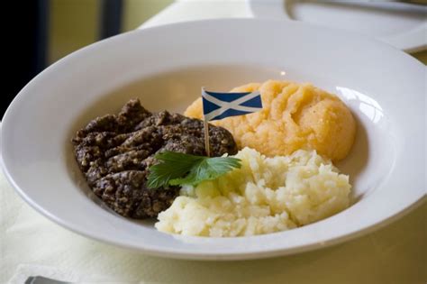 What Is On A Burns Night Menu Starters Mains And Desserts For Burns
