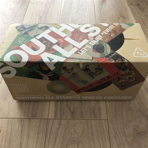 サザンオールスターズ 44 Singles Container By メルカリ