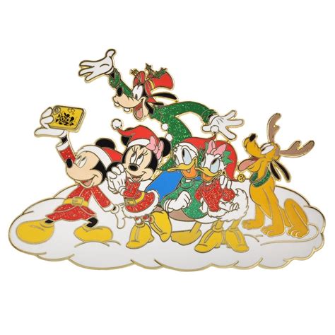 Mickey Friends Christmas Selfie Jumbo Disney Pin At DPB Store Pink A La Mode Disney Pins Blog