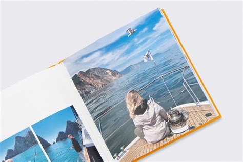 Заказать квадратную фотокнигу в горчичном тканевом переплете Периодика