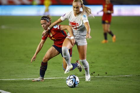 Alisha Lehmann The Worlds Sexiest Footballer Turns Down Offer From