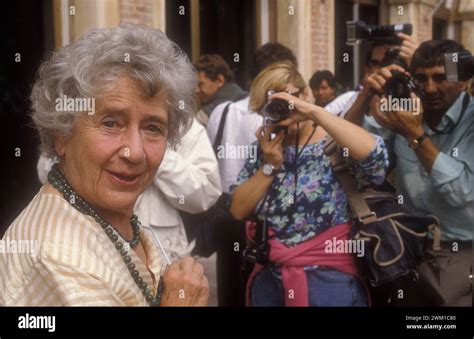 4067015 Venice Lido Venice Film Festival 1989 British Actress Peggy