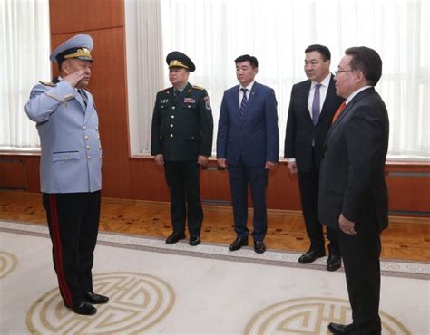 Цэргийн дээд цол олгов Өглөө мн