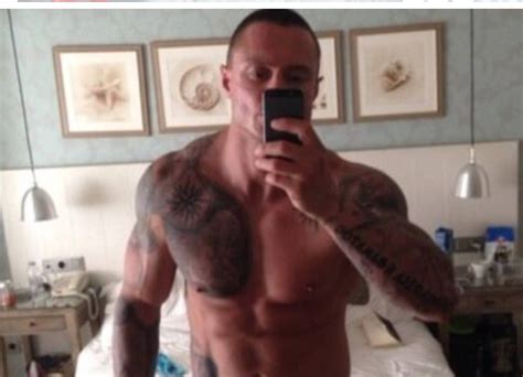 Раде Штекли нуди работа бара приватно обезбедување за плата од 3000 евра