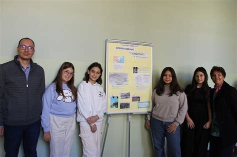 Ученици от ОУ Св св Кирил и Методий Силистра отбелязаха 85 години от връщането на Южна