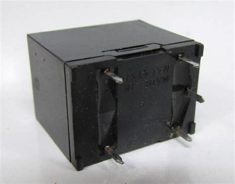 New Omron G5le 1 12vdc 10a 250vac Power Relay Premier Equipment