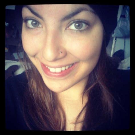 Stream Selin Güngör Music Listen To Songs Albums Playlists For Free