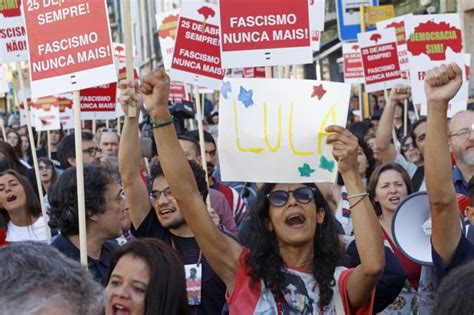 Lula Em Portugal Em Fala No Parlamento Marcada Por Protestos