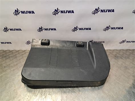 POKRYWA AKUMULATORA 23417998 część używana Nijwa
