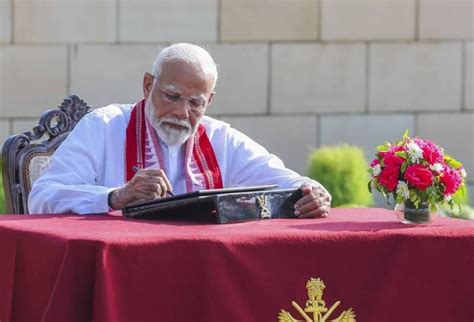 मोहम्मद मुइज्जू से रानिल विक्रमसिंघे तक कितने पढ़े लिखे हैं Pm Modi
