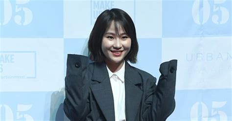 포토 어반자카파 조현아 환한 미소가 아름다워~