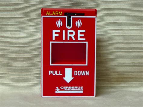 The Schumin Web Cerberus Pyrotronics MS 151
