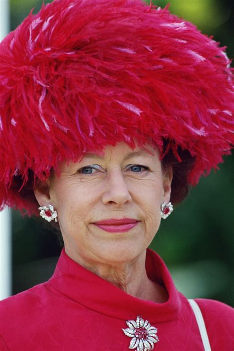 The 70 Best Royal Hat Moments Of All Time Artofit