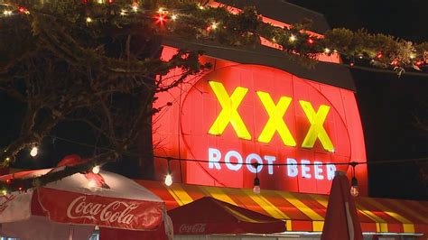 Issaquahs Triple Xxx Rootbeer Drive In Closes Its Doors After 55 Years