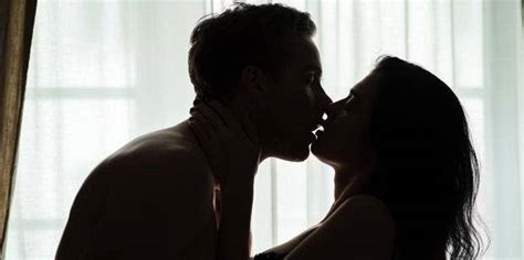 Take It From A Swinger — Kissing Is Just As Intimate As Sex Yourtango