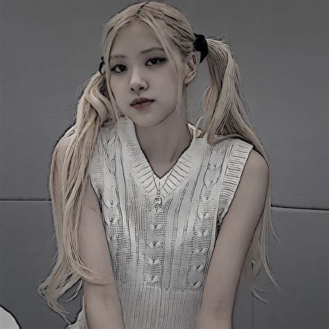 Rosé Icons Pink In Concert Rosé Icons Aesthetic Rosé Icons