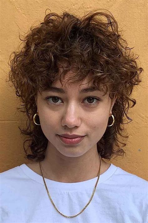 29 Modern Mullet Hairstyles For Girls With Curly Hair Haircuts For Curly Hair Curly Girl