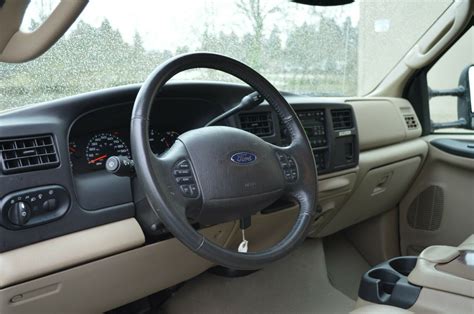 2005 Ford Excursion Black Suv 60l Carseva Find The Perfect Car