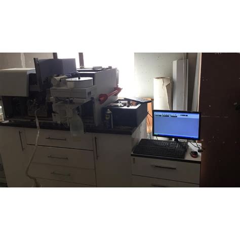 Refurbished Perkin Elmer Aas Atomic Absorption Spectrometer Tr