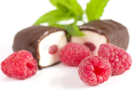 Red Raspberry Stock Image Image Of Dessert Calories 32334821