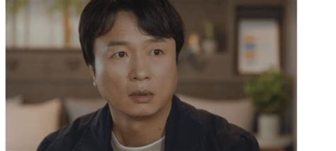 우영우에서 영우아빠가 얼마나 고생했는지 알 수 있는 짤