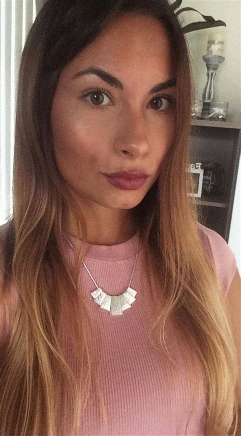 Old Selfie Makes Me Want To Dye My Hair Again Scrolller