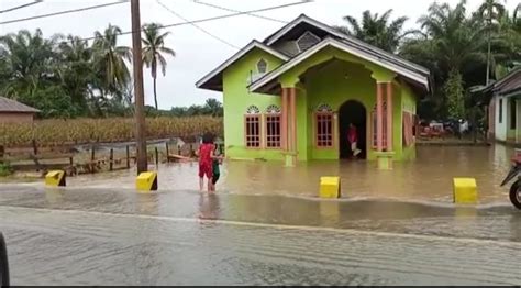 Pemerintah Kabupaten Pesisir Selatan Akibat Curah Hujan Tinggi BPBD