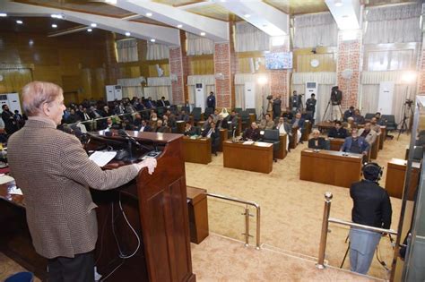 Economically Strong Pakistan Can Ensure Kashmir Freedom Pm