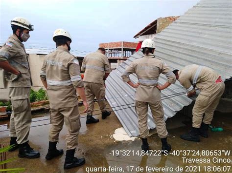 Vento Forte Danifica Telhado Em Colatina Colatina Em Ação