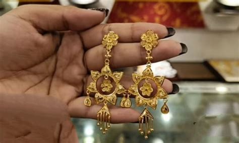 8 Unique Wedding Gold Earrings Design In 2023 Wedding Collection