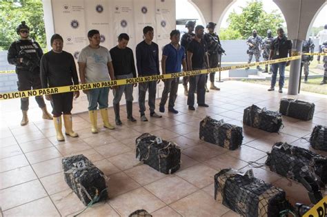 Cartel Pagaría 46000 Por Mover Droga Incautada Recientemente Frente A