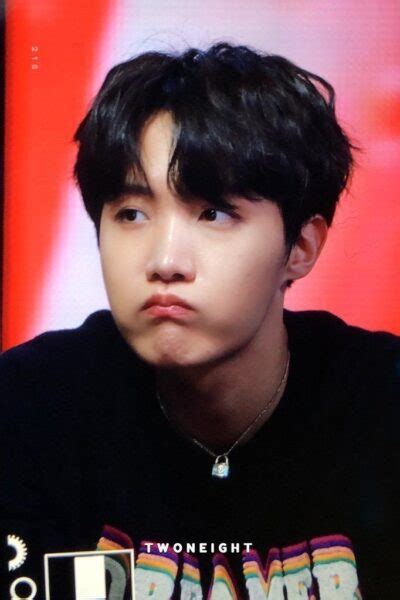 Bts ジェイホープj Hopeホソクのソロ曲「mama」は母の日特集で再注目！？和訳や歌詞の意味までご紹介！