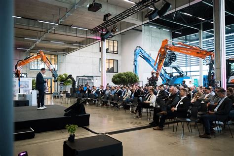 Zukunftskonferenz Im Coreum News Aus Der Baumaschinen Industrie