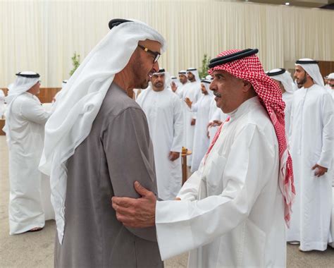 سمو ولي العهد رئيس مجلس الوزراء يقدم واجب العزاء إلى رئيس دولة الإمارات